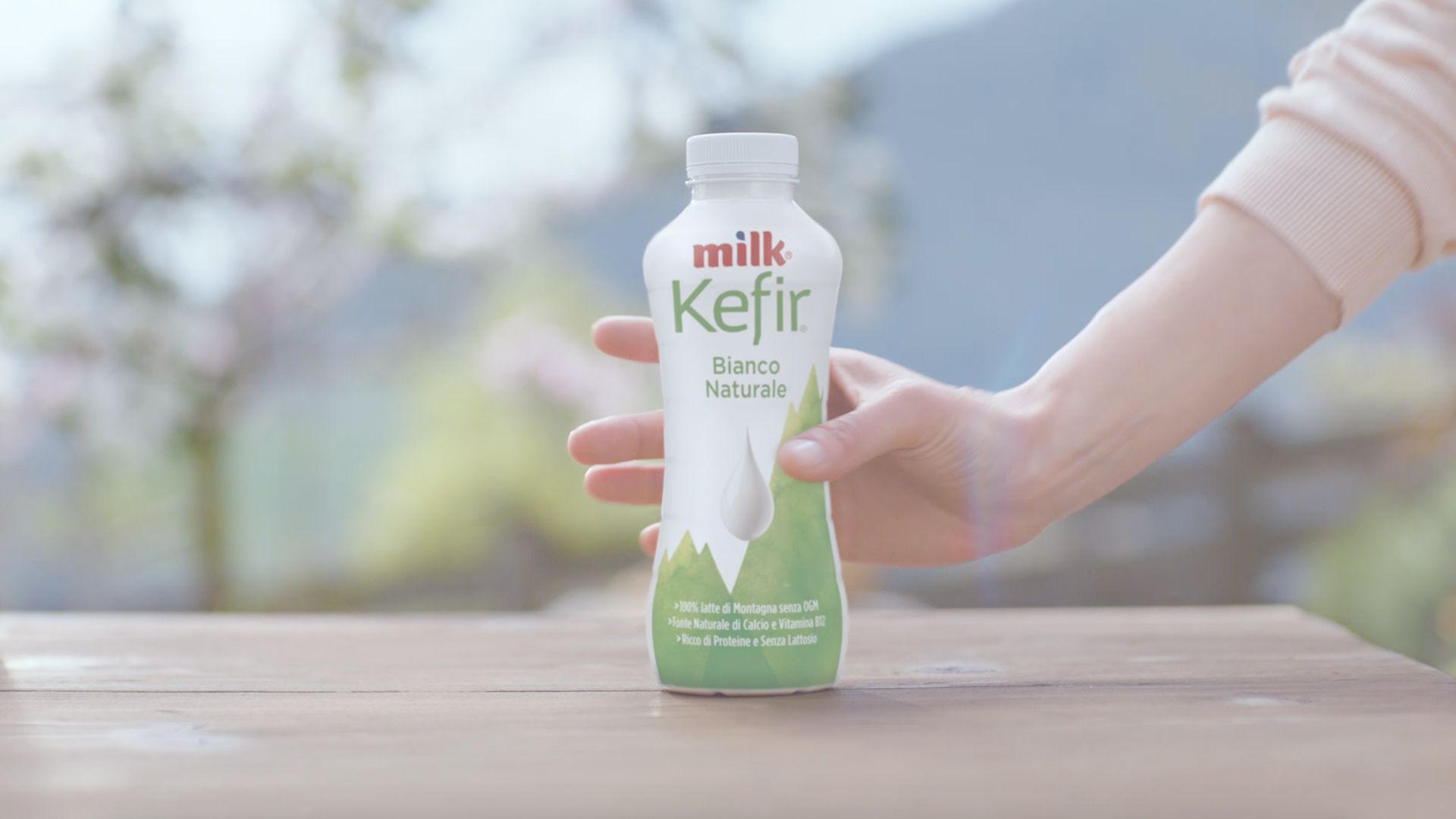 Milk. Semplice, genuino, sincero. È fatto così.